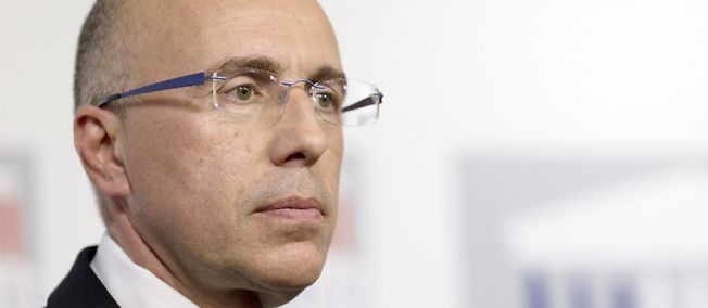 Reprise] Ciotti veut supprimer les allocations familiales en cas de non ...