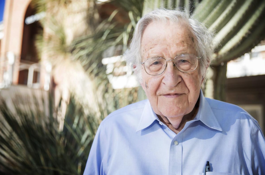 » Noam Chomsky fête ses 90 ans, par Daniel Falcone